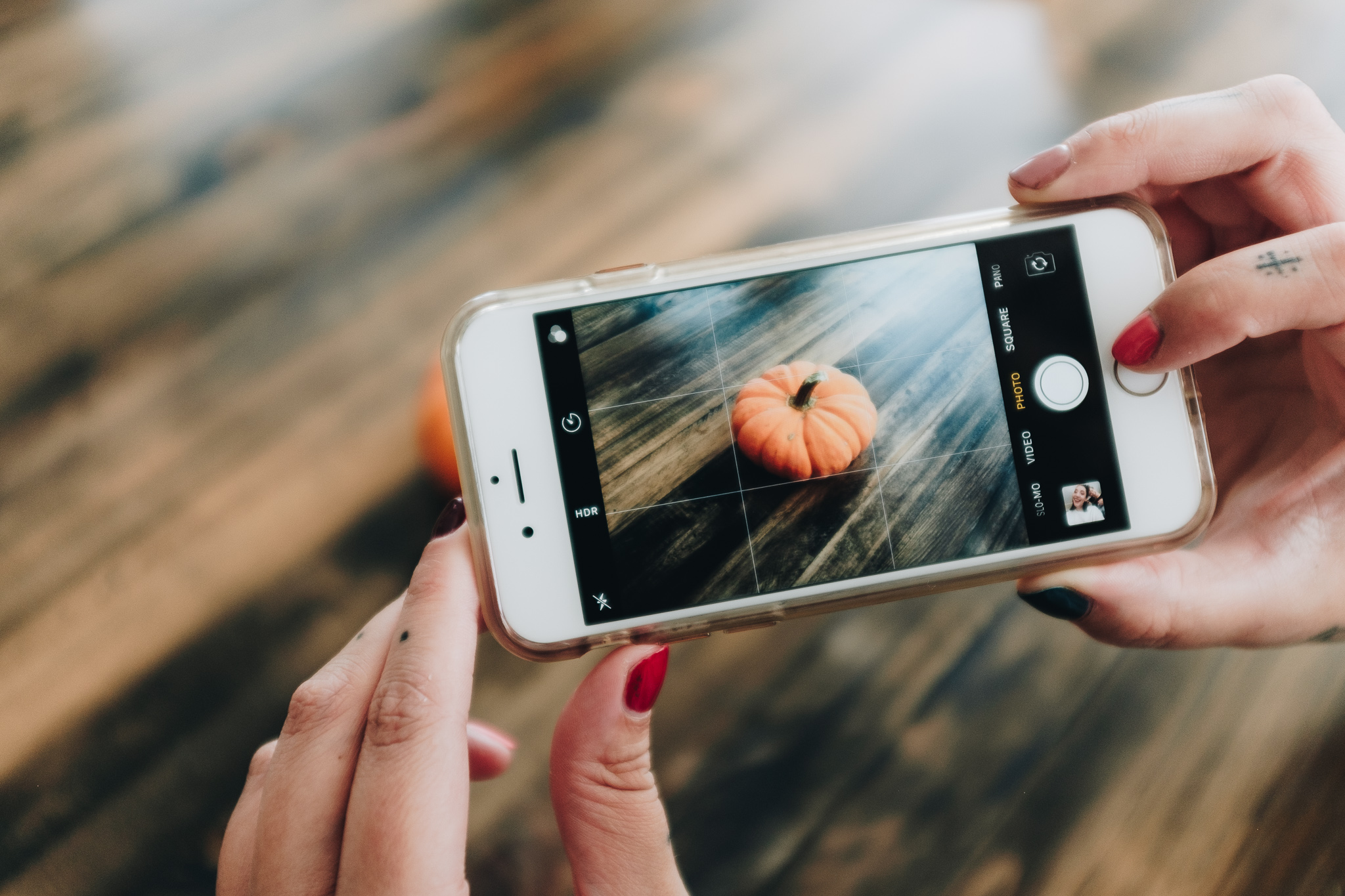 8 tips to taking better photos on your phone | Elle Lorean Co